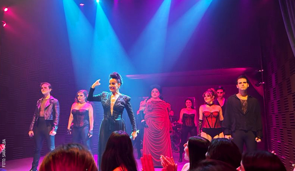 Bernadette Show Bar: The best retro musical show in Yucatán