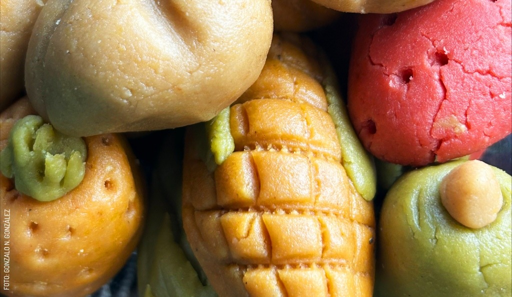 Miniature fruit: Yucatecan pumpkin seed marzipan