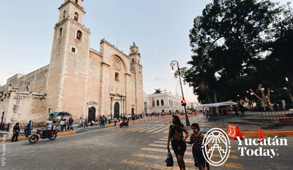 Recorrido por el Centro Histórico de Mérida Lunes a Sábados
